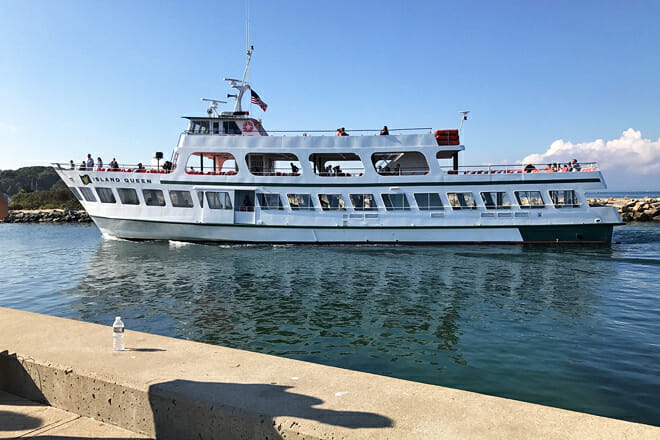 Island Queen Ferry
