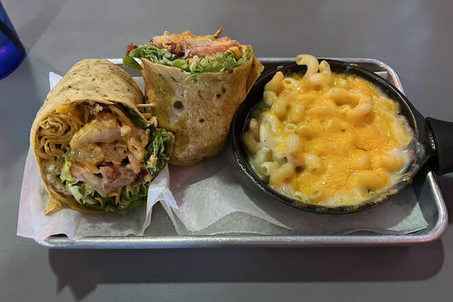 Johnny Huston&rsquo;s Grille and Bar