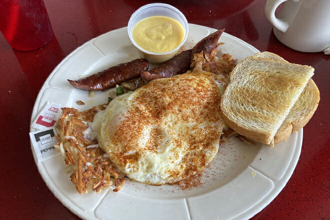 Junior’s Cafe & Grill