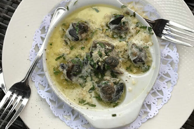 La Belle Epoque Cafe