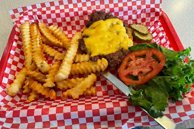 Leo's Grill & Malt Shop