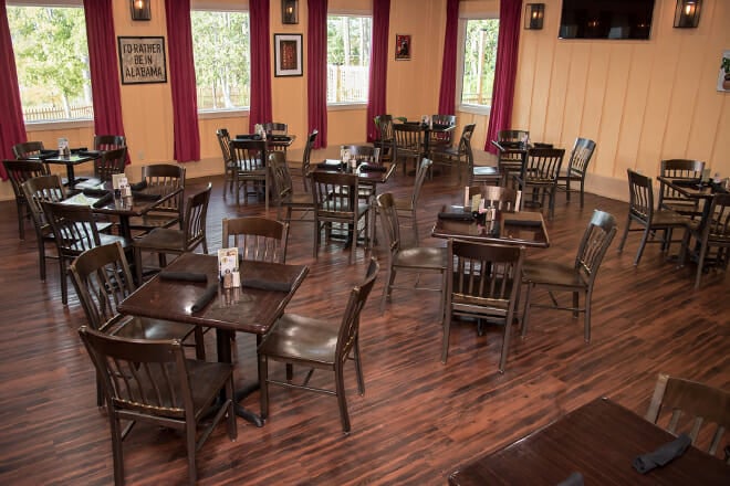 Luna’s Eat & Drink