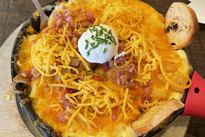 MACS - Macaroni and Cheese Shop