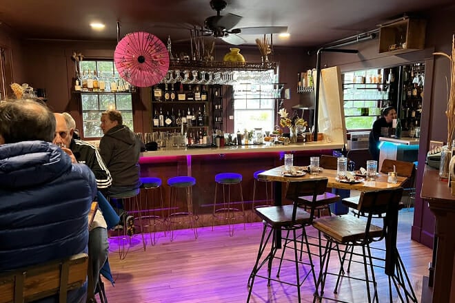 Project Social Kitchen & Bar