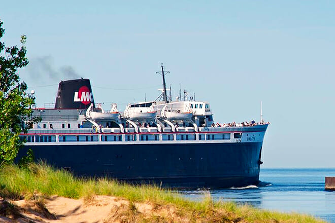 S.S. Badger: Lake Michigan Carferry