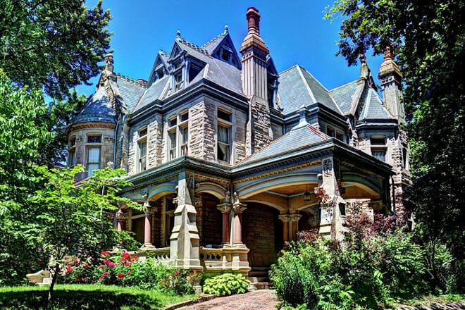 Shakespeare Chateau Inn and Gardens