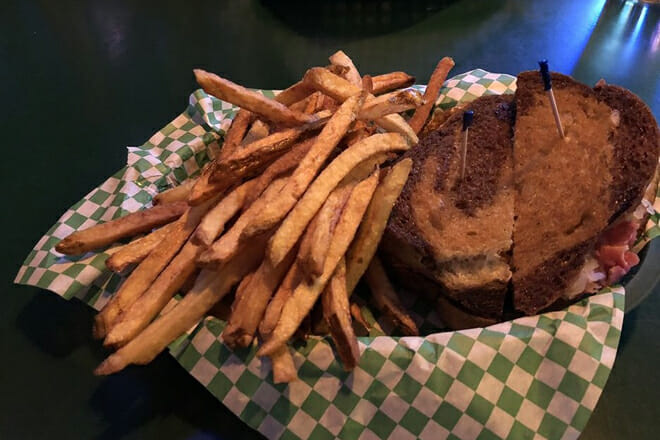 Shamrock's Bar and Grill (AKA Casper & Runyon&rsquo;s Shamrocks)