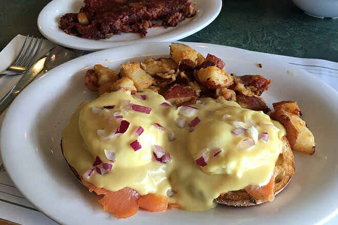 The Egg & I Pancake and Waffle House