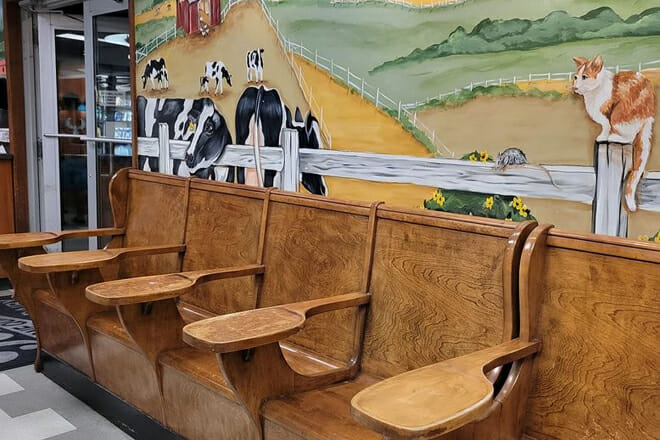 Toft Dairy & Ice Cream Parlor