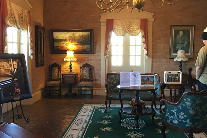 Warren County Welcome Center