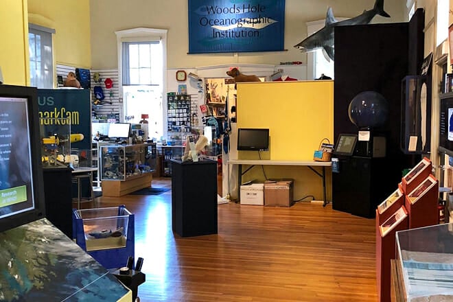 Woods Hole Oceanographic Institution