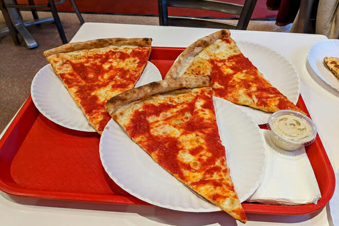 Andrew Bellucci's Pizzeria