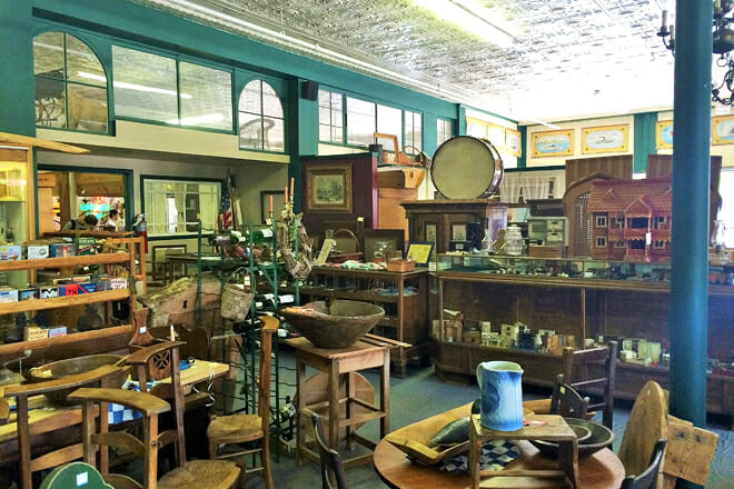 Bay Antique Center