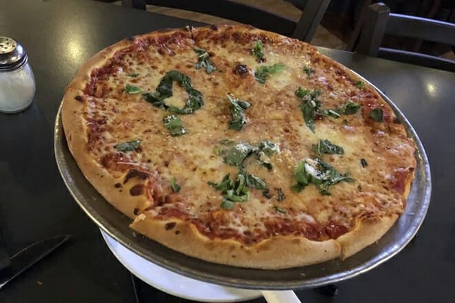 Dom DeMarco's Pizzeria & Bar