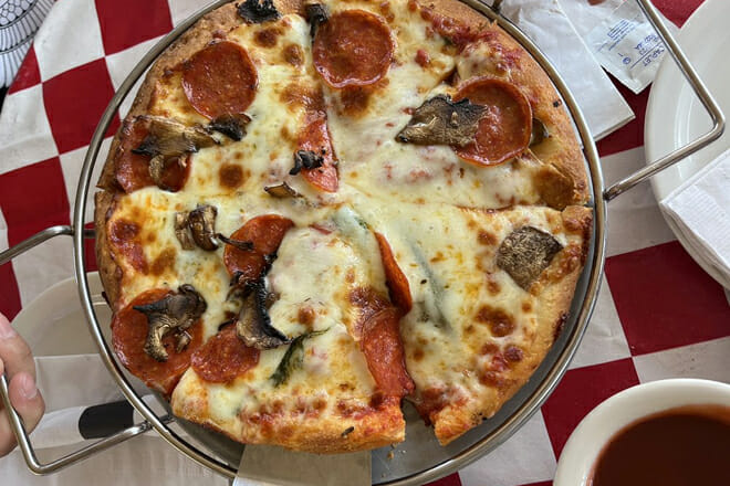 Donte’s Restaurant & Pizza Shop