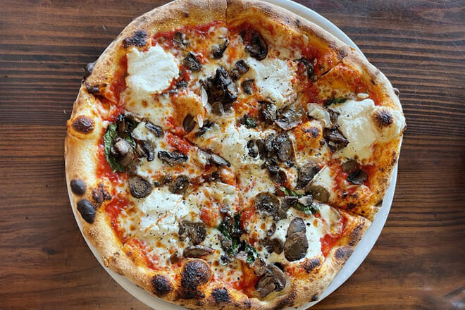 Fabrica Woodfired Pizza