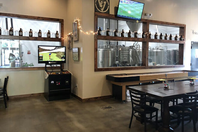 Famulari&rsquo;s Pizzeria