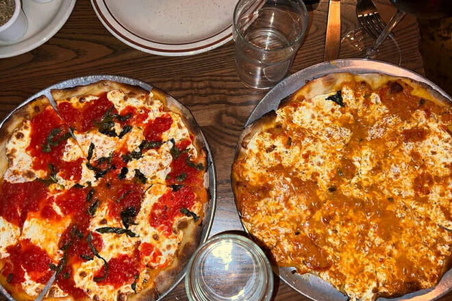 Joe & Pat's Pizzeria