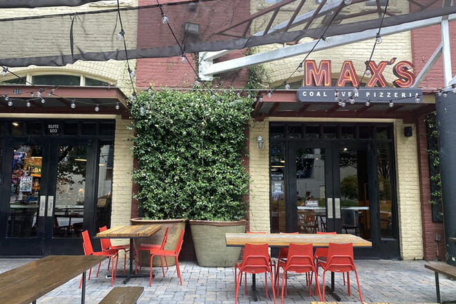Max's Coal Oven Pizzeria