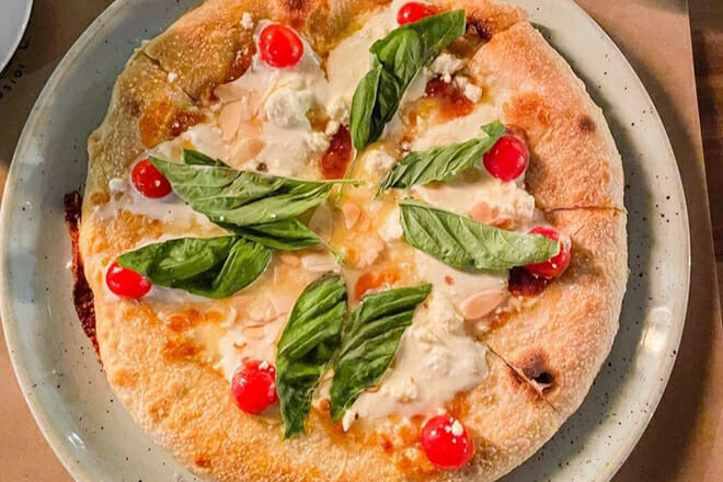 OPPI'Z Bistro and Natural Pizza