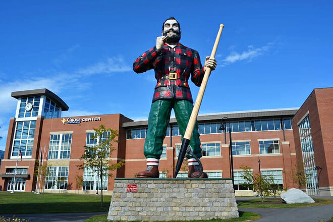 Paul Bunyan Statue