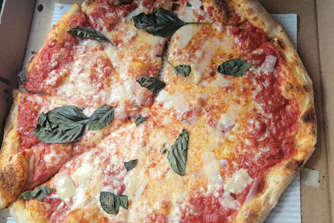 Pizzata Pizzeria + Aperitivo