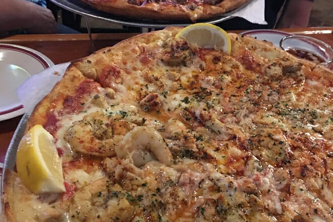 RonDao's Pizzaria & Sports Bar