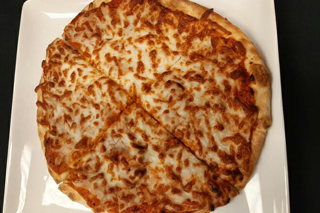 Tandoori Pizza and Wings