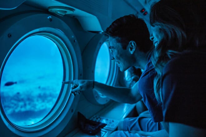 Underwater Submarine Adventure
