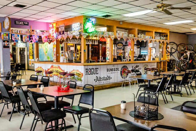 B&J&rsquo;s Pizza - The Original