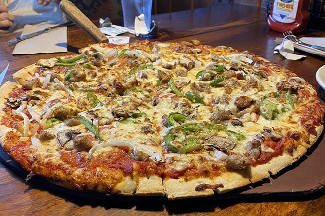 Buffalo Phil's Pizza and Grille