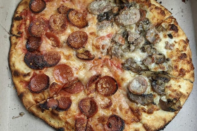 Cascadia Pizza Restaurant & Brewery