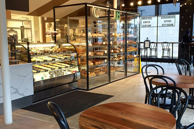 Crispelli's Bakery & Pizzeria