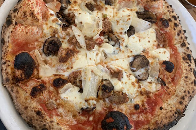 Crosscut Pizzeria & Taphouse