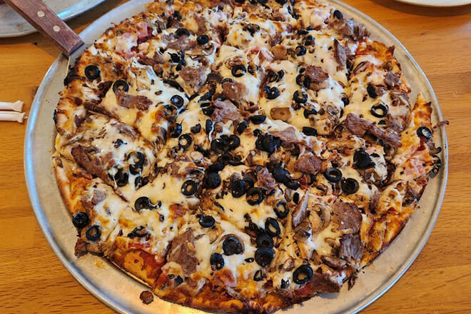 Eleni&rsquo;s Pizza Works