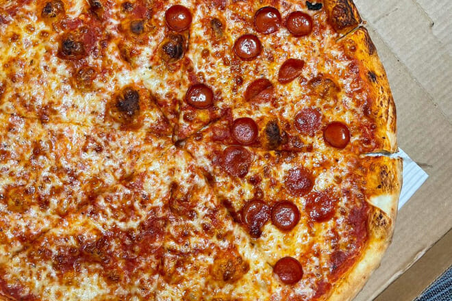 Flippin&rsquo; Pizza