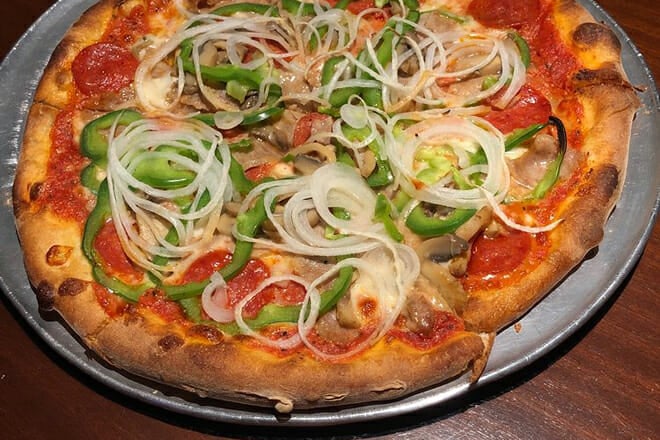 Gino&rsquo;s Pizzeria