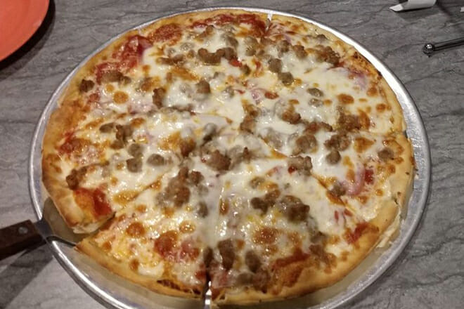 Gusano&rsquo;s Pizza