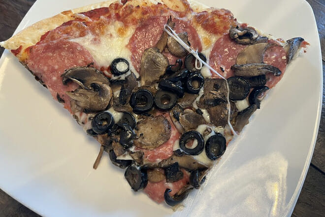 Nik-N-Willies Pizza & Deli