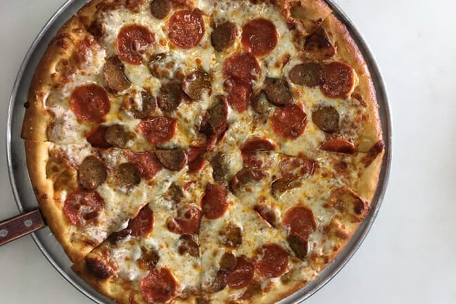 Nina's Greek Cuisine & Pizzeria