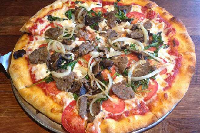 Nino&rsquo;s Pizzeria & Eatery