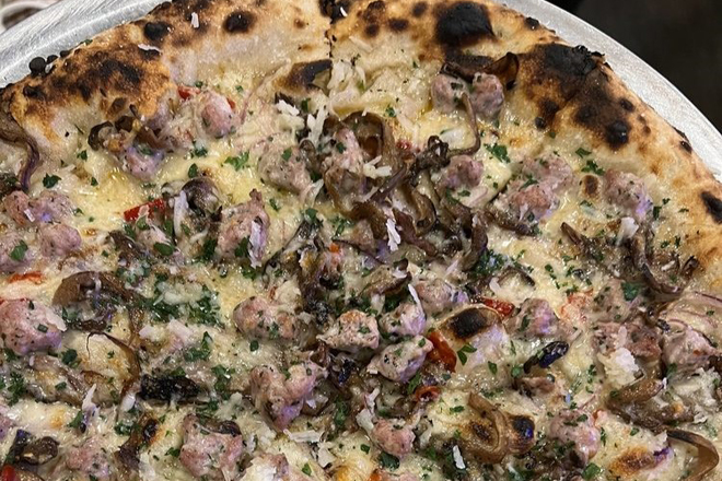 Oliver’s Wood Fired Pizza