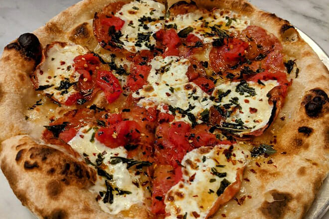 Raduno Brick Oven & Barroom