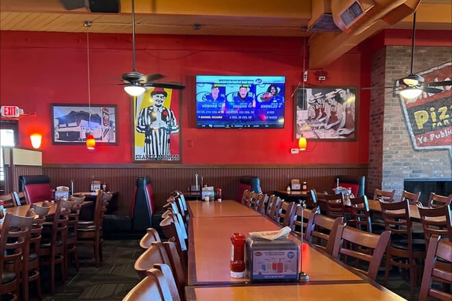 Shakey's Pizza Parlor