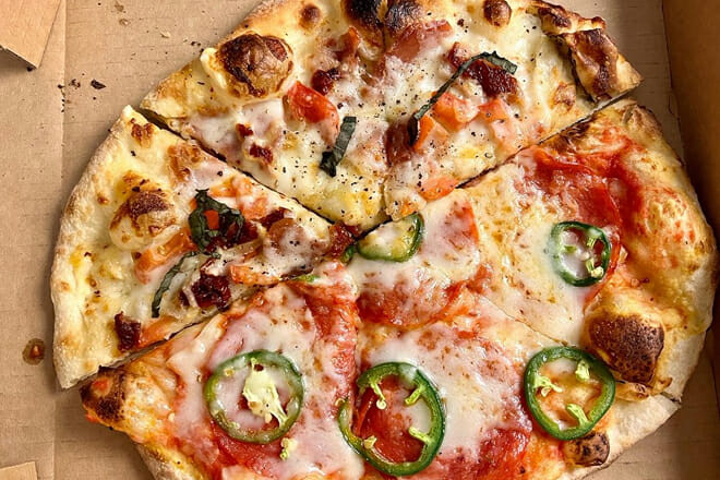 Smokin&rsquo; Oak Wood Fired Pizza