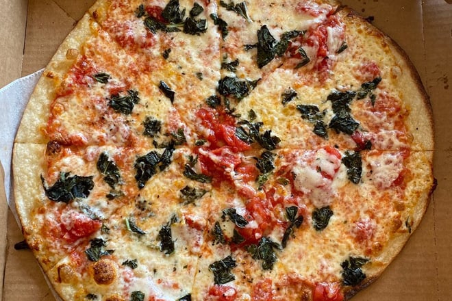 Sweet Tomatoes Pizza