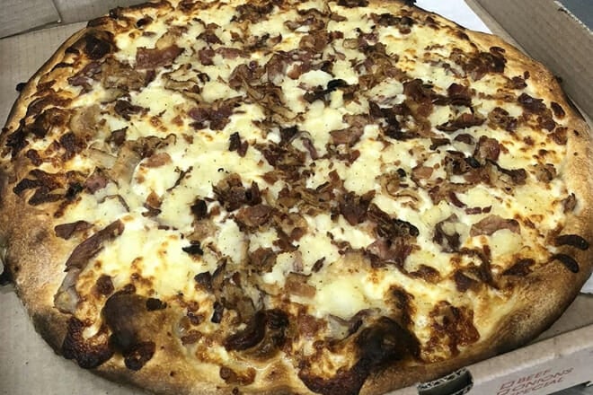 Tom and Pat&rsquo;s Pizza