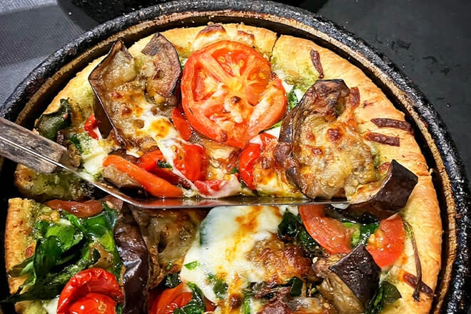 UNO Pizzeria & Grill (Formerly Uno Chicago Grill)