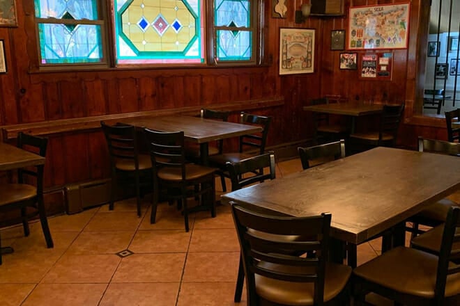 Angelo's Fairmount Tavern