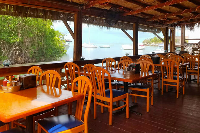 Blackwater Siren Bar & Grill